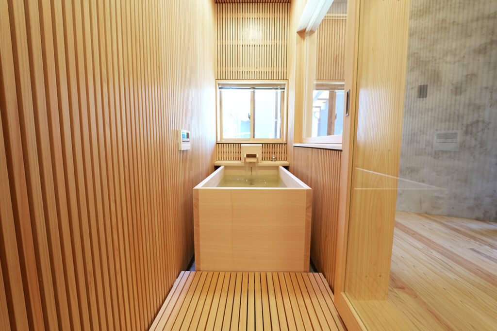 BABA ICHI | RIKKA TAKAYAMA